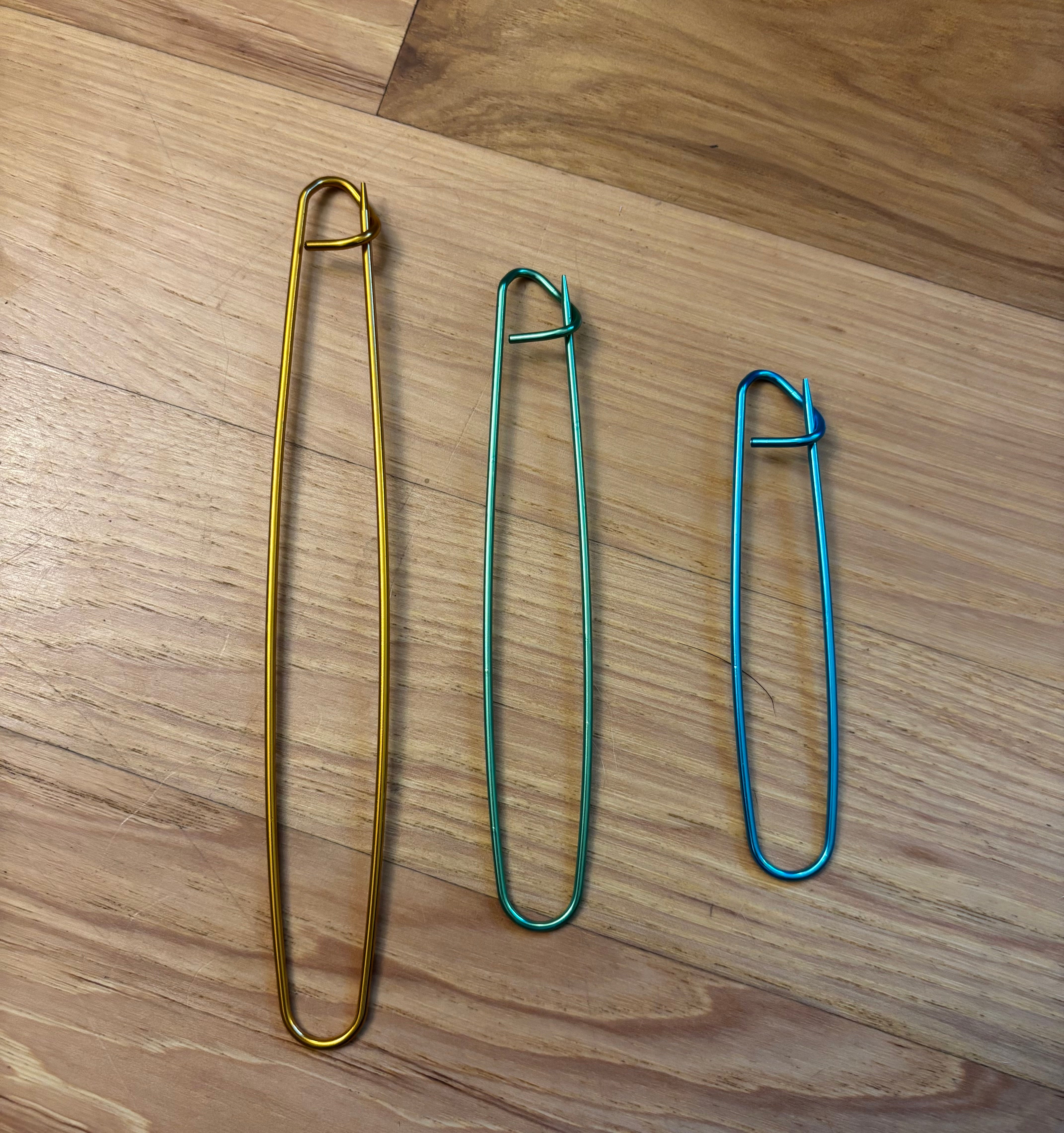 Aluminum Stitch Holder – Lucky Rooster Yarns LLC